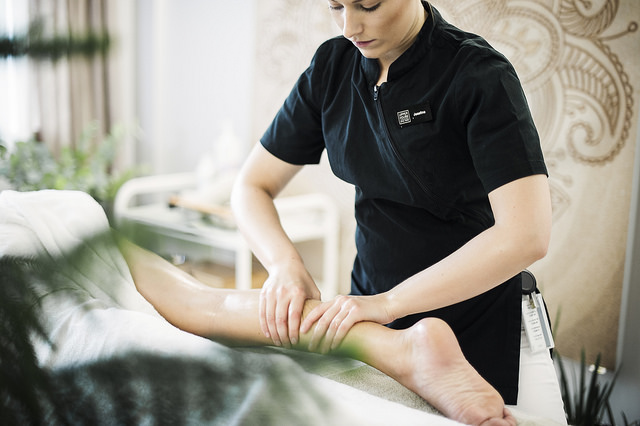 Full body spa massage in Gothenburg at Upper House Spa